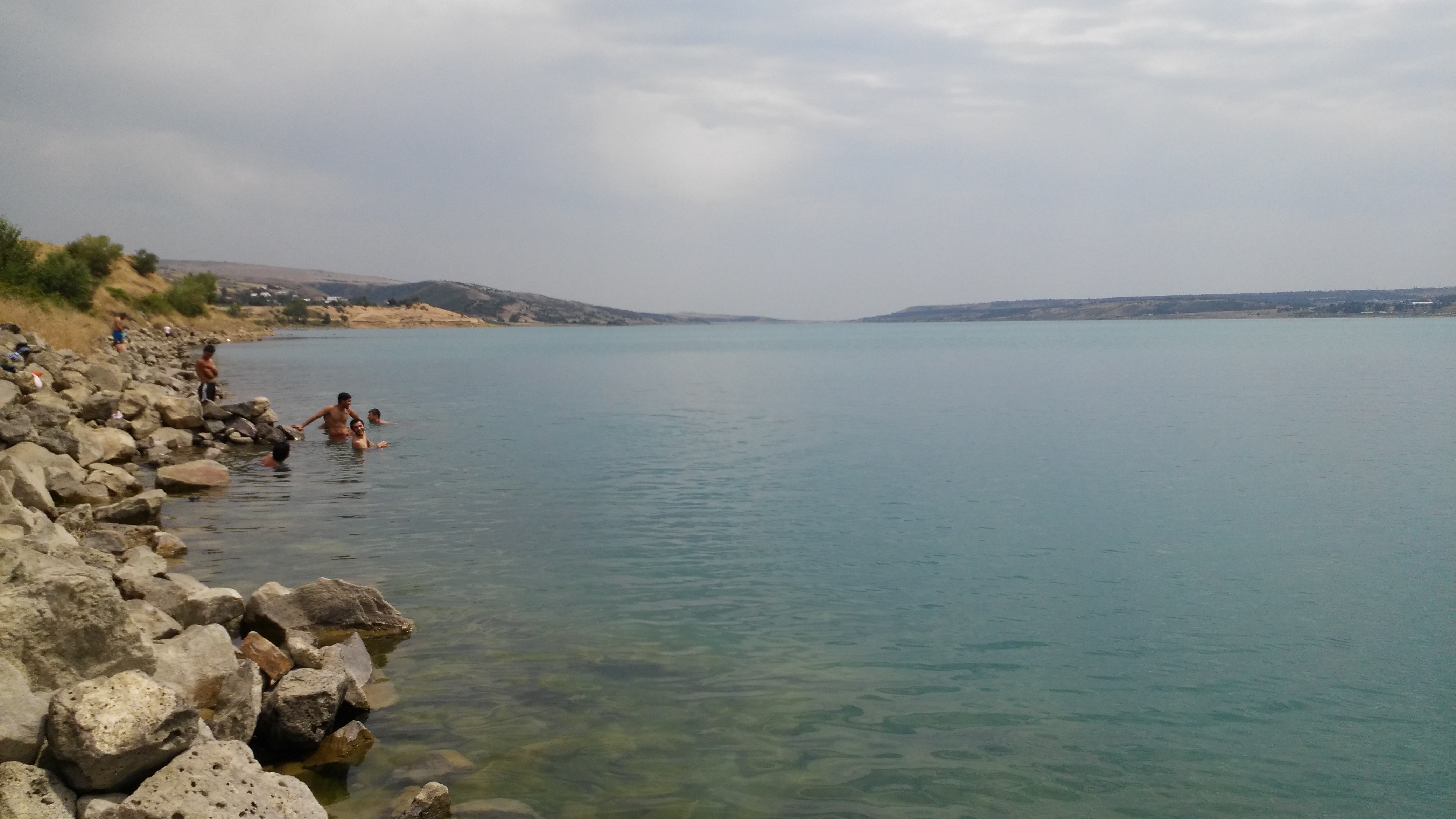 Tbilisis Zchva – Meer von Tiflis – Leben in Georgien (brigitte renz)